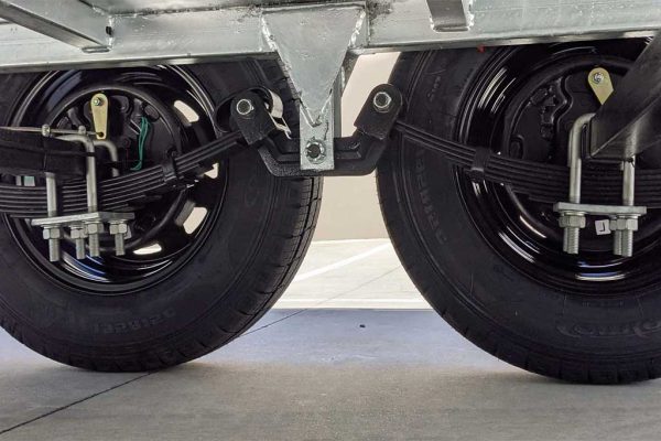 Which Braking System is Better for Trailers: Mechanical or Electric ...