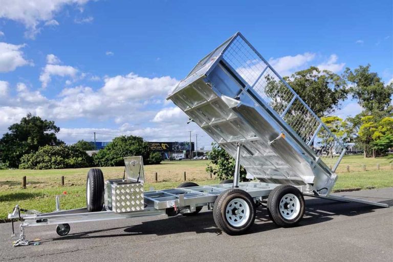 What to Look for When Choosing Hydraulic Tipper Trailers - SWT Trailer